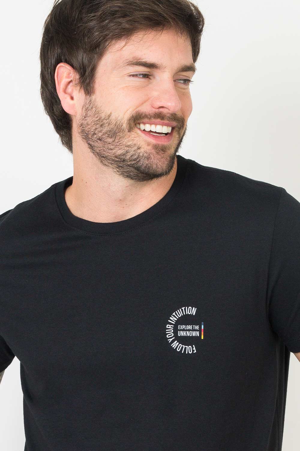 T-Shirt Estampada Follow Your Preta